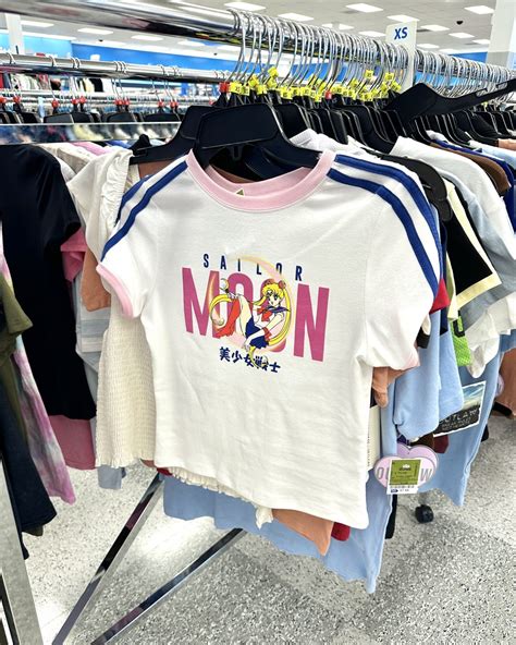 Sailor Moon Cosmos Character Information