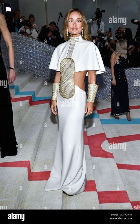 New York Usa 01st May 2023 Olivia Wilde Walking On The Red Carpet