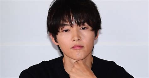 [종합] 영국 배우♥ 송중기 자녀 어떻게 생겼길래…입술은 나 눈은 아내 살롱드립