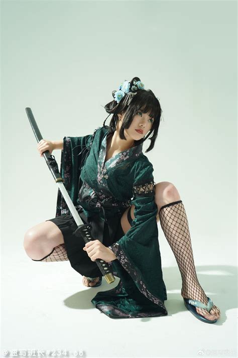 Pin By Jeremy Lord On Poses In 2024 Female Pose Reference Figure