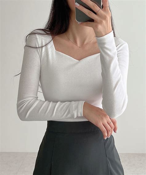 롬브 기모버전추가 ️ 도톰 스판 하트넥 슬림 핏 크롭 티 Angelia 스퀘어넥 긴팔