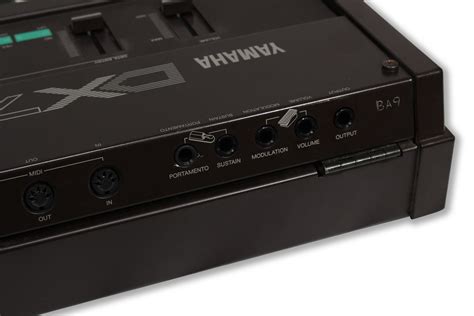 Yamaha Dx7 Synthesizer Syntaur