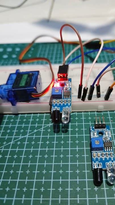 automatic toll gate using infrared sensor and servo arduino uno project