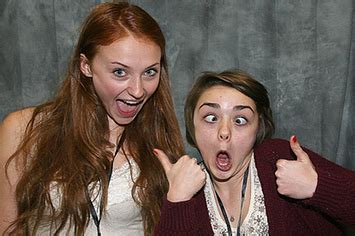 Sansa And Arya Stark From Game Of Thrones Are Actually Bffs