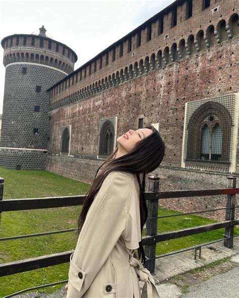 밀라노 패션 위크 참석한 여자 아이돌  인스티즈 Instiz 이슈 카테고리