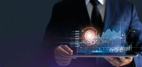 판매 데이터와 경제 성장 그래프 차트를 분석 하는 태블릿을 사용 하 여 사업가 비즈니스 전략 추상 아이콘입니다 주식 시장 은행 및 디지털 마케팅 테크놀로지에 대한 스톡 사진