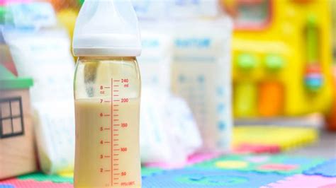 Changes In Breast Milk Color And What They Mean
