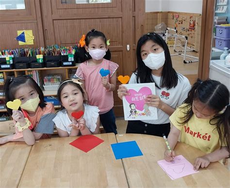 울산초 그림책 읽어주는 언니들 운영 시사인 투데이