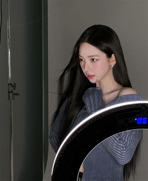 blip | [ 0525 ] 카리나 공식인스타 💭🤍