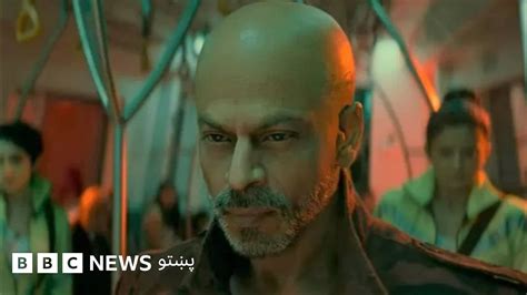 شاه رخ خان به په جوان فلم کې د فلم اتل وي که خطرناک بدماش؟ Bbc News