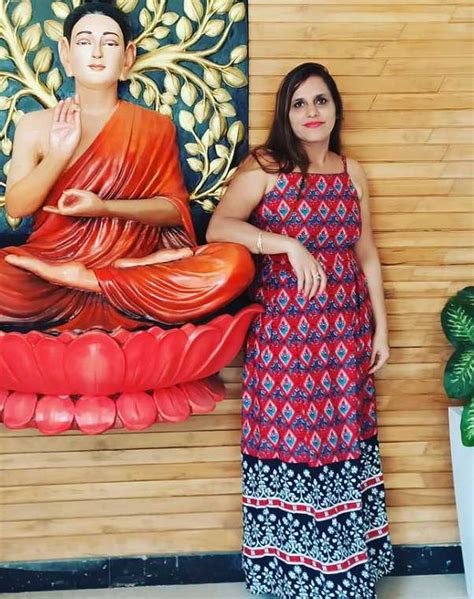 Mona Sachdeva Influencers Age Birthday Biography