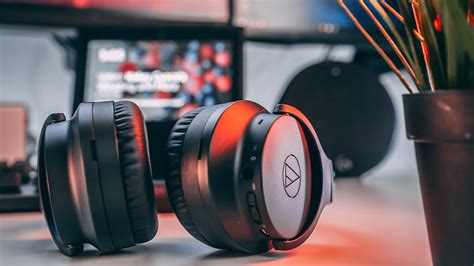 Audio Technica ATH-ANC700BT Review! Sharp Headphones.. WHAT!? - YouTube