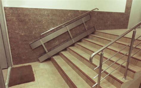 Установка пандуса в подъезде