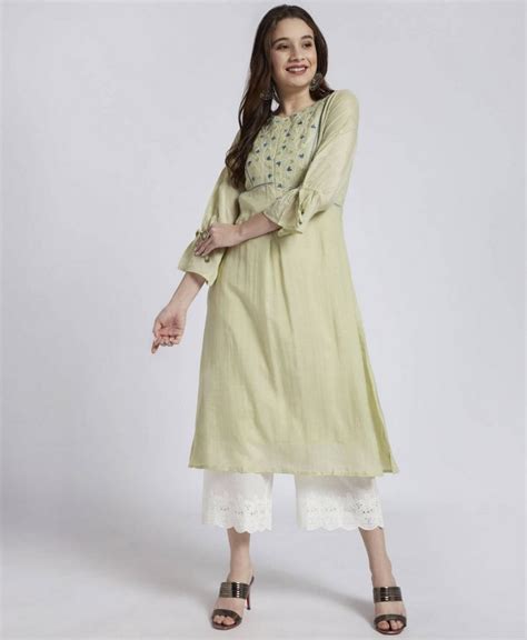 LARISA JANAIR MODELING AGENCY LARISA JANAIR MODELING AGENCY