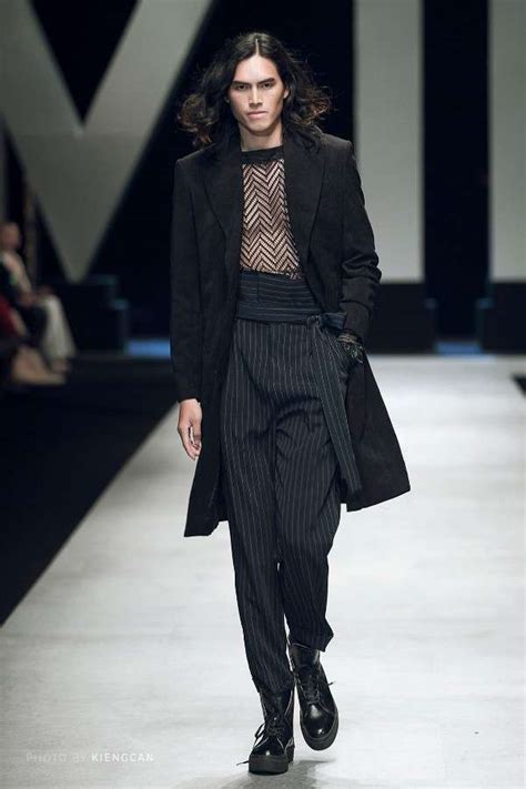 Top Ng I M U Nam Vi T Nam N I Ti Ng Nh T Trong L Ng Th I Trang