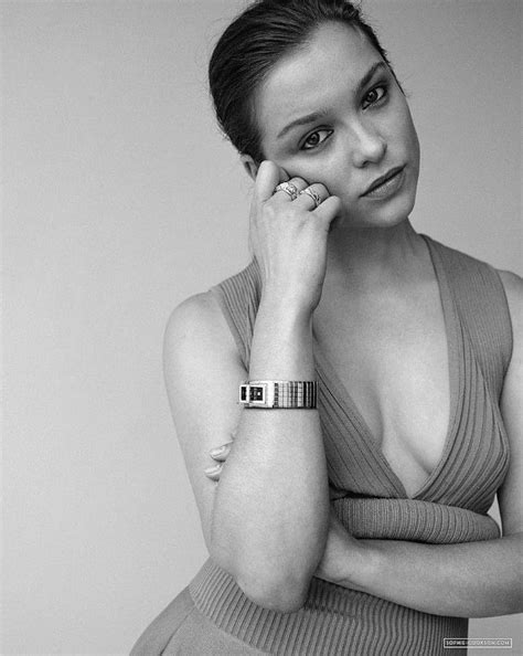 Sophie Cookson Monkeychow