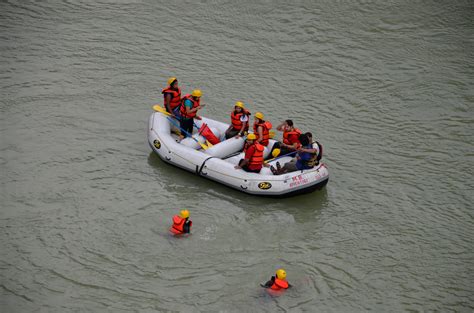 무료 이미지 휴양 차량 주유 관 재료 수상 스포츠 야외 레크리에이션 풍선 보트 4928x3264 19126 무료 이미지 Pxhere