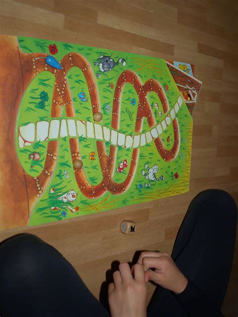 Igrajmo se igrajmo: IGRA MIŠKA SE PRESELI