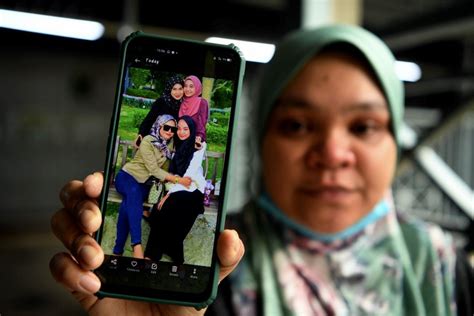 Carbon Monoxide Poisoning Victim Wakes Up From Coma One Week After