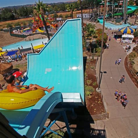 We Ranked All Six Flags Parks In The Us Heres The List The Manual