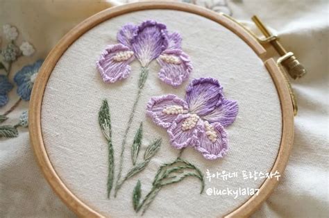 후아유네프랑스자수 쥔장 On Instagram 붓꽃의 꽃말은 기쁜소식 네 다음주엔 더 기쁜소식이 있을꺼에요