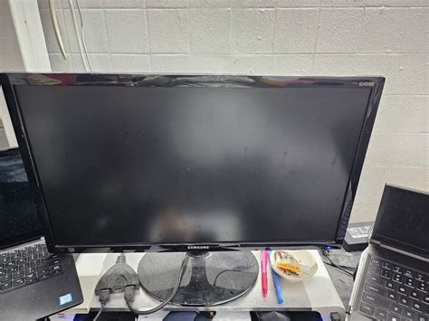 Samsung S24D300 Monitor 24 Inch, Computers & Tech, Parts & Accessories ...