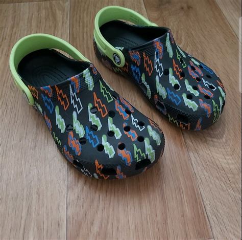 СТИЛЬНИЙ ОДЯГ ДЛЯ ДІВЧАТ ТА ХЛОПЦІВ Нова куртка вітровка на дівчинку з бірками Підкладка