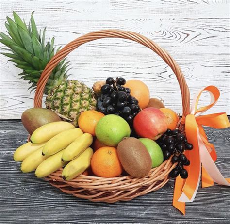 Фруктовая корзина стандарт Cvetkoff Lux