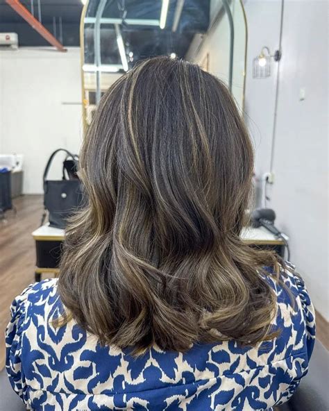 20 Best Lowlights For Brown Hair Going Gray For A Smooth Transition