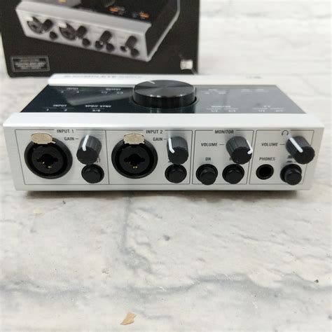 Komplete Audio 6 Interface With Software Evolution Music