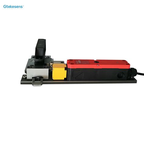 Robot Cell Guarding Safety Fence Lock Door Sensor Interlock Switch Sensor Switch And Interlock