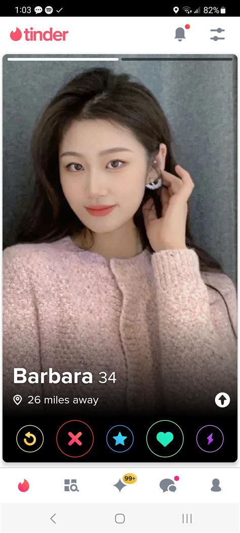 does anyone else keep seeing this same girl s photo repeatedly across