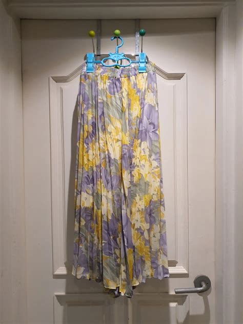 꽃무늬 스커트 롱스커트 봄스커트 당근 중고거래