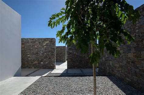 Triangle House React Architects Interiors Pick
