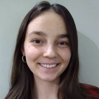 Anna P Student Of Linguistics With A Passion For Teaching English Learn With English Tutors