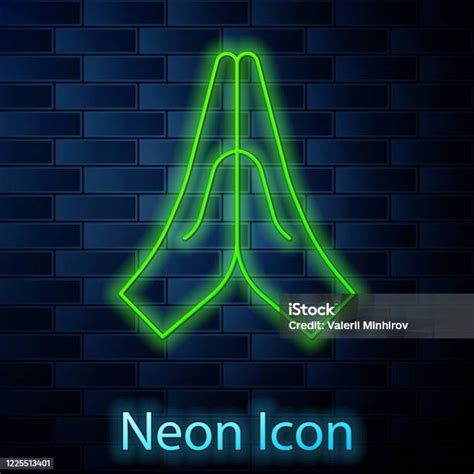 빛나는 네온 라인 벽돌 벽 배경에 고립 된 기도 위치 아이콘에 손 신앙과 소망으로 하나님께 기도하십시오 벡터 일러스트레이션