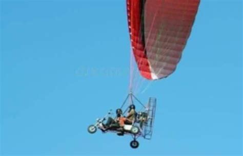 မုံရွာမြို့နယ်တောင်ခြမ်းက ကျေးရွာများကို စစ်တပ်က စက်တပ်လေထီးဖြင့် ဗုံးကြဲ