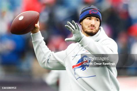 Mitchell Trubisky Photos And Premium High Res Pictures Getty Images