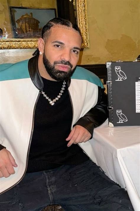 Pin By Angie R On Aubrey Graham Drake Photos Aubrey Drake Drake Drizzy
