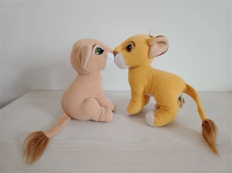 Original The Lion King Simba And Nala With Magnetic Kiss Hobbies Toys Toys Games On Carousell