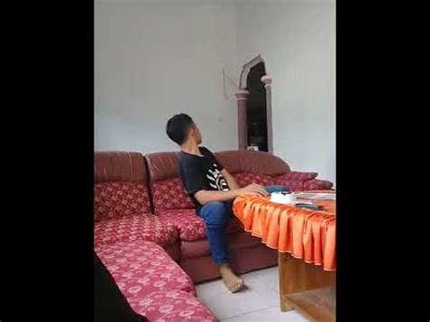 Cowok ganteng bingung mau ngocok - YouTube