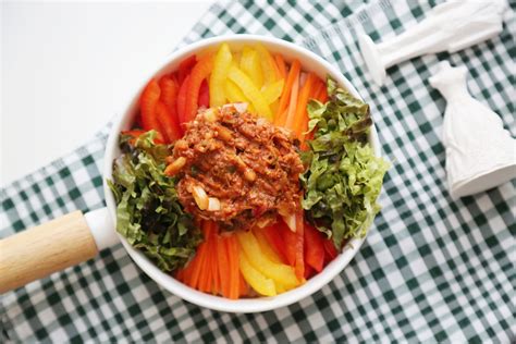 참치쌈장비빔밥 양념장에 따라 맛이 달라지는 비빔밥