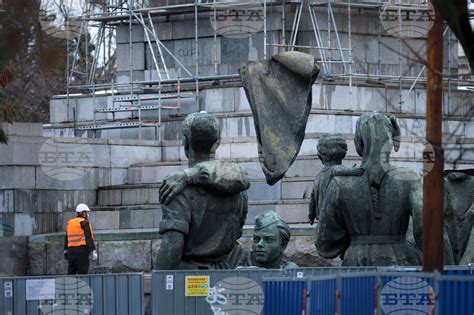 Bta Culture Ministry Has Ordered End To Dismantling Of Soviet Army Monument Says Bulgarian