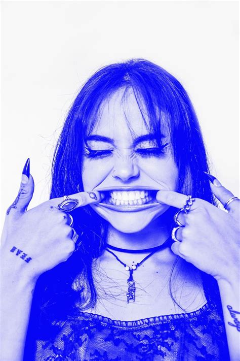 Pin By Vasilisa Fedorova Sørensen On Maggie Aka Wifey Pose Reference