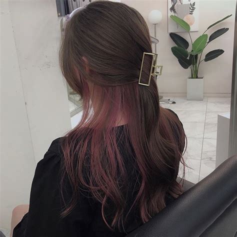 발레아쥬 옴브레 솜브레 염색전문 홍대미용실 On Instagram 요즘 인기 너무 많은 시크릿 투톤 염색으로 자연스러운 애쉬브라운과 핑크염색으로 머리를 묶ᄀ