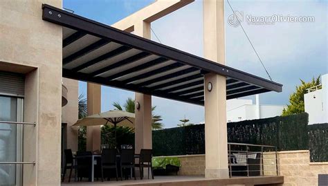 Pérgola Minimalista Integrada En Obra Construcción Adosada A Un Agua