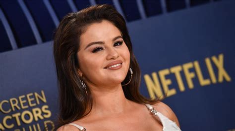 Selena Gomez Praises Boyfriend Benny Blanco In PDA-Packed Pics | iHeart