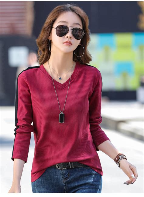 Badu Bg Актуална дамска блуза с кант Badu Bg