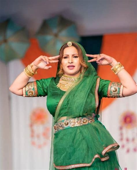 उलझती जा रही है सोनाली फोगाट के मौत की गुत्थी अंतिम यात्रा में उमड़ी