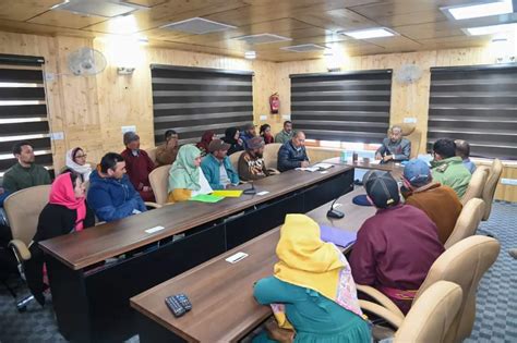 hon ble lt governor brig dr bd mishra retd interacts with pris